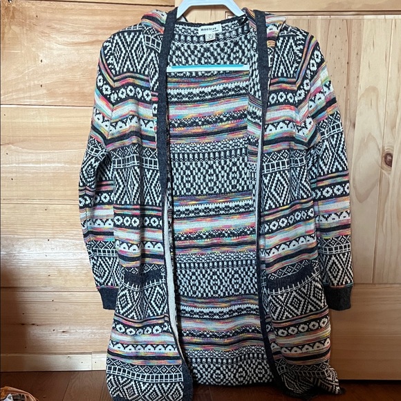 Monteau | Sweaters | Monteau Black And White Patterned Sweater | Poshmark